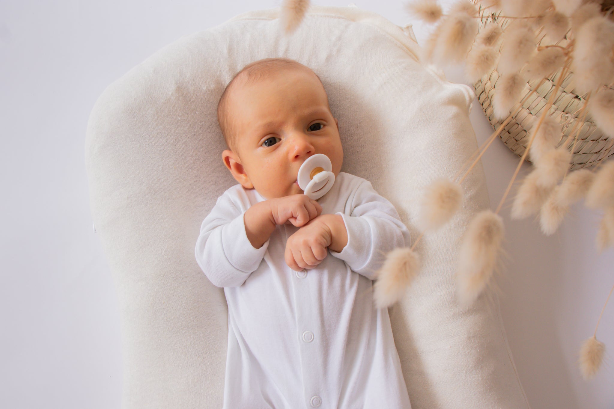 Merino Wool Nesting Pod 3-in-1 with Milky White covers – ko-coon