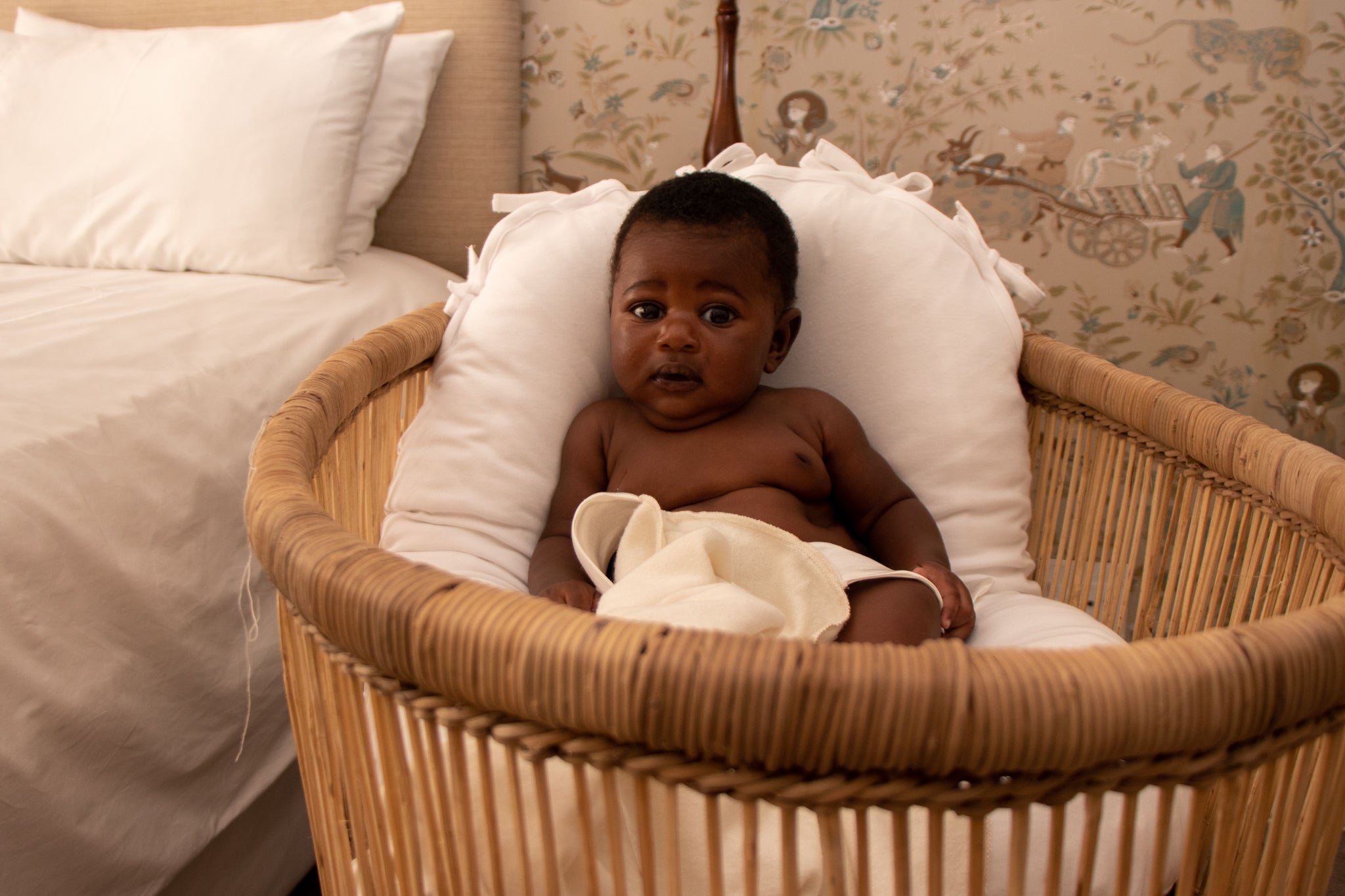 Merino Wool Nesting Pod 3-in-1 with Milky White covers – ko-coon